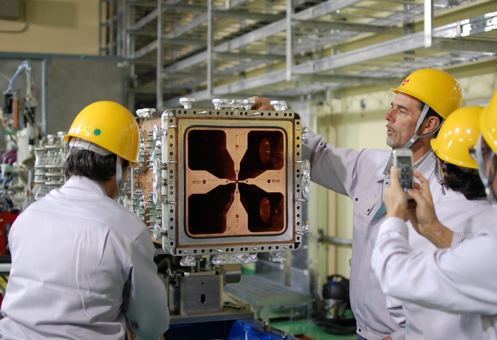 Nuclear fission and fusion - Istituto Nazionale di Fisica Nucleare