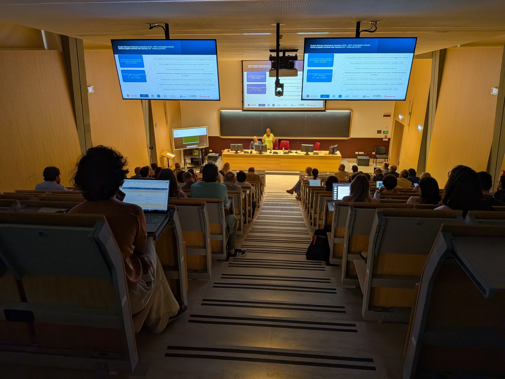 Fisica - Istituto Nazionale di Fisica Nucleare
